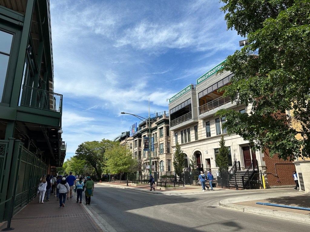 MLB Stadium Tour: Wrigley Field – Chicago Cubs – Small World Travel Blog